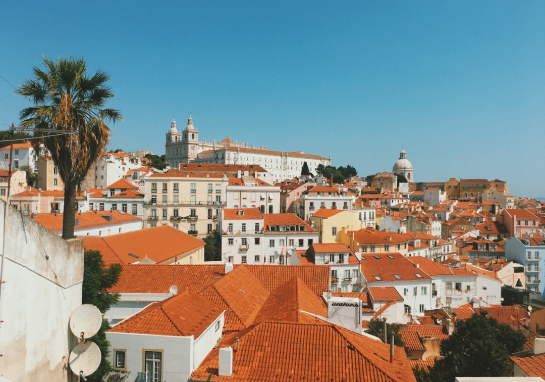 Miradouro das Portas do Sol | Lisbon - travelstoke